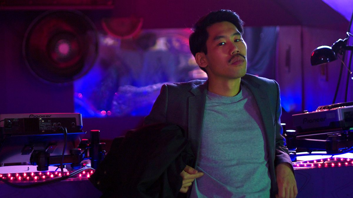 Friday July 28th: Hunee plays alongside the Public Possession boys. – Blitz